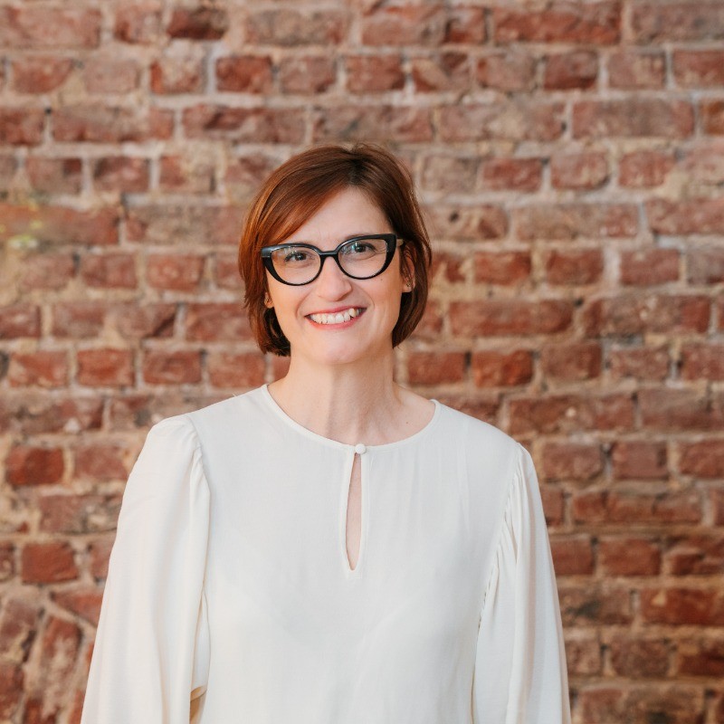 Ester ASIN - Foundation for European Progressive Studies