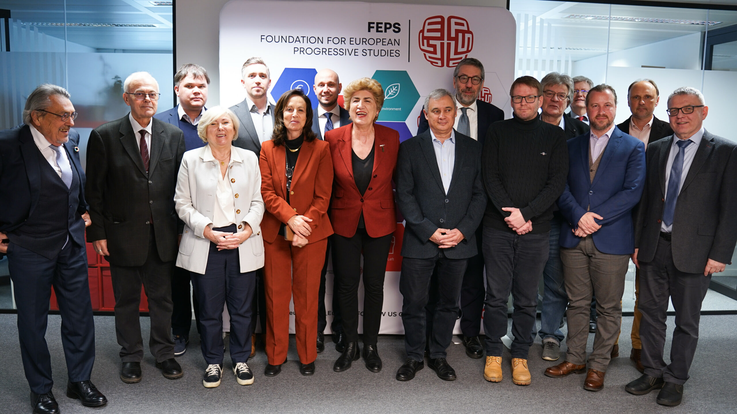 European roundtable of Progressive think tanks - Foundation for ...