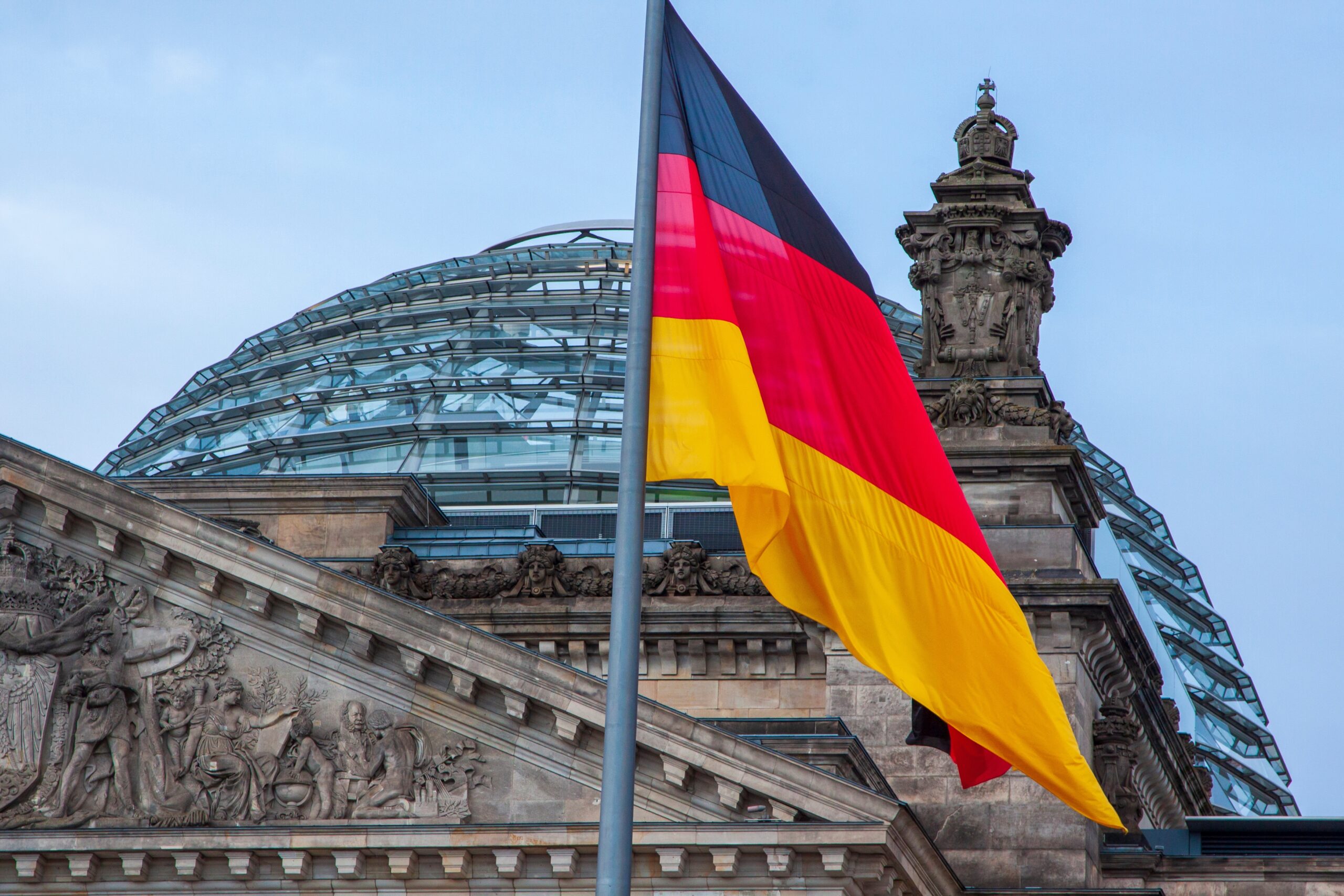 New grand coalition in Germany with historic tasks - Foundation for ...